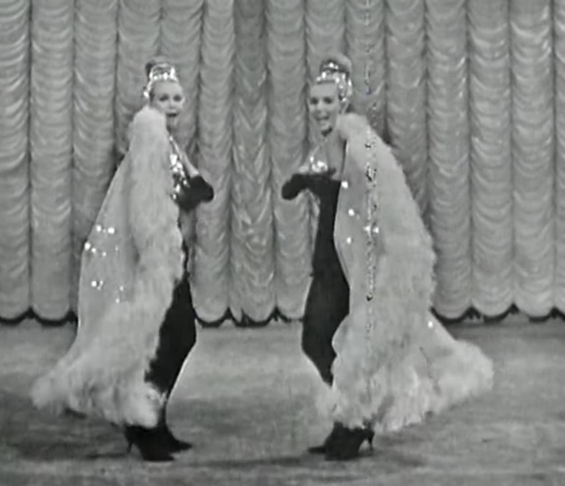 Addio ad Alice e Ellen Kessler: le due gemelle della tv avevano 89 anni ...