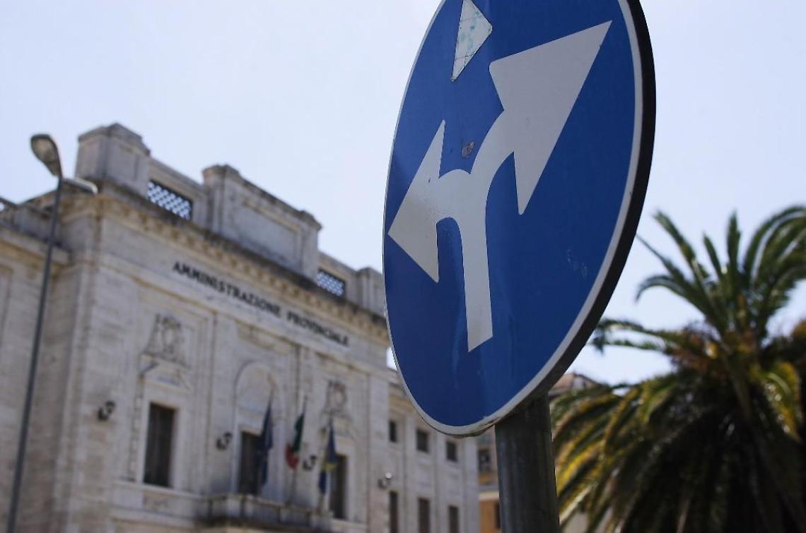 Provincia, chi sta con chi. Le strategie dei big dietro le quinte ...