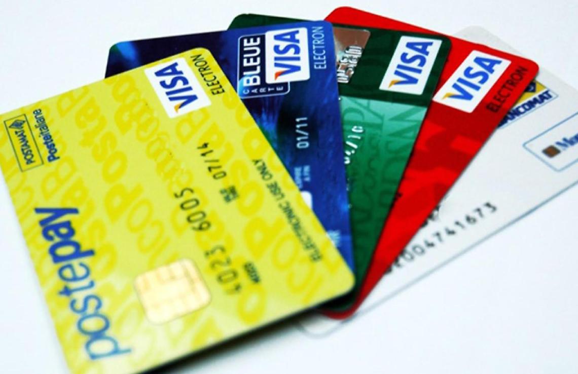 Strisce blu: ora la sosta si può pagare con la App Postepay - Foto 1 di ...