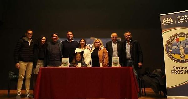 La vita dell'arbitro raccontata da Ivan Magnani - Foto 1 di 1 ...