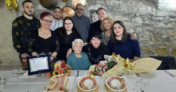 Paese in festa per “zia Anna": un esempio di bontà e ottimismo ...