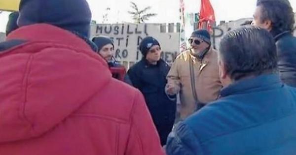 Ex Musilli, continua il sit-in dei lavoratori: il caso finisce in Rai ...