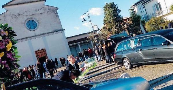 Morte maestra Tanzilli: non è stata meningite. Cessa l'allarme ...
